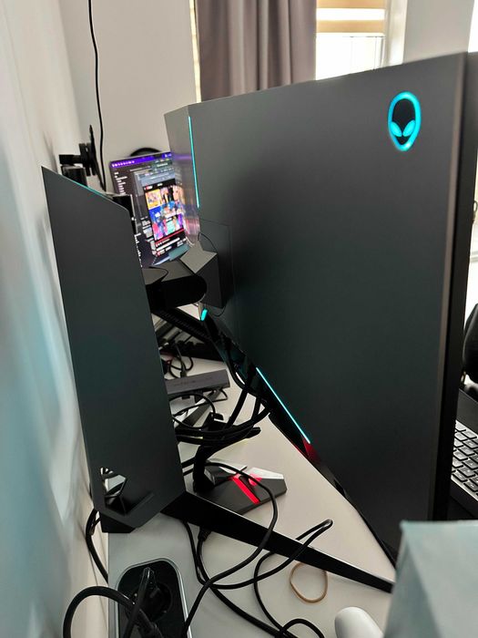Alienware Monitor 240hz AW2518h 1080p Iasi • OLX.ro