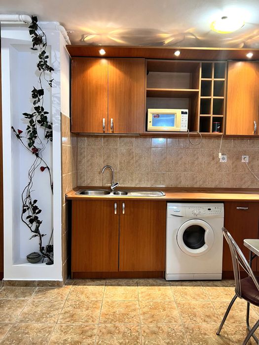 Inchiriere Garsoniera Mall Vitan | Separeu Dormitor | 40mp Bucuresti ...