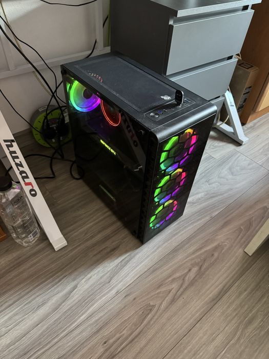 Unitate (pc) gaming Lalosu • OLX.ro