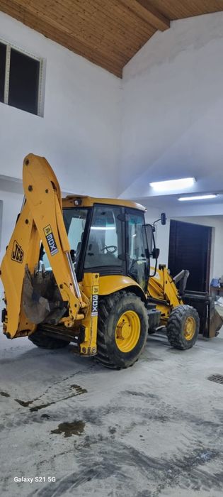 Buldoexcavator JCB 3CX 4x4 AN 2005 Nasaud • OLX.ro