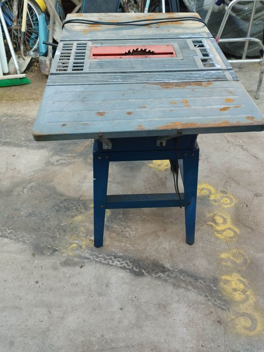 Настолен циркуляр, перфектно състояние с ремъчна предавка гр. Варна м-т ...