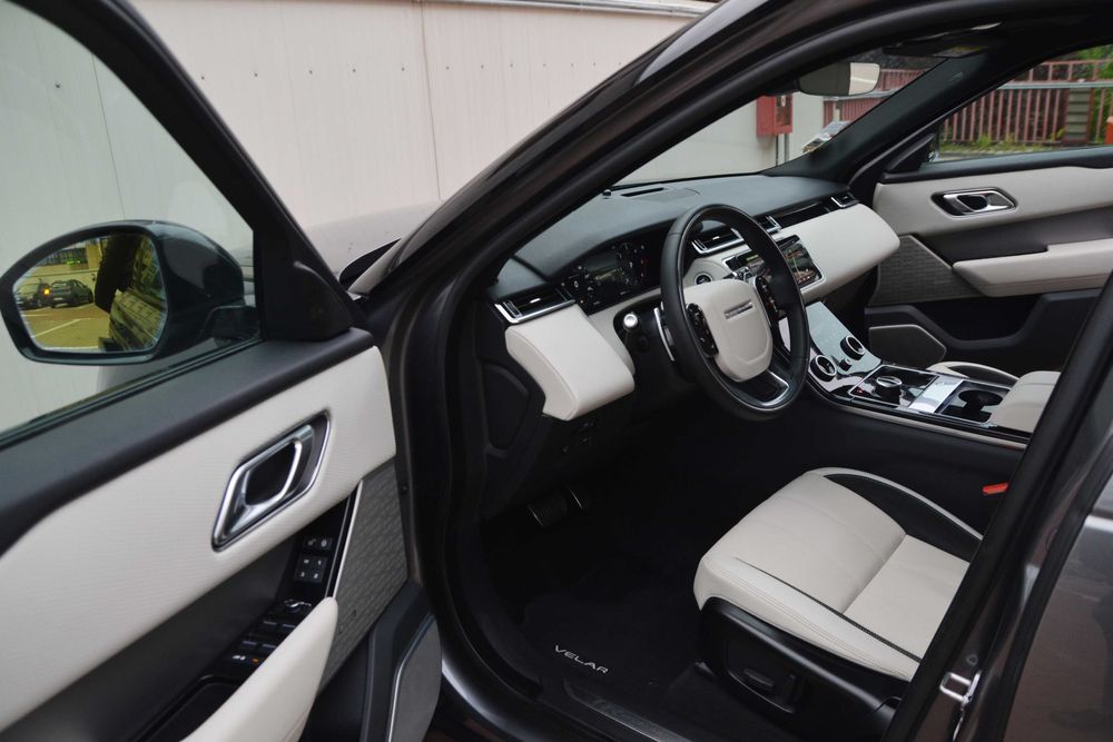 Range Rover Velar / R-Dynamic / Panoramic / Meridian /Navi 4K Pitesti ...