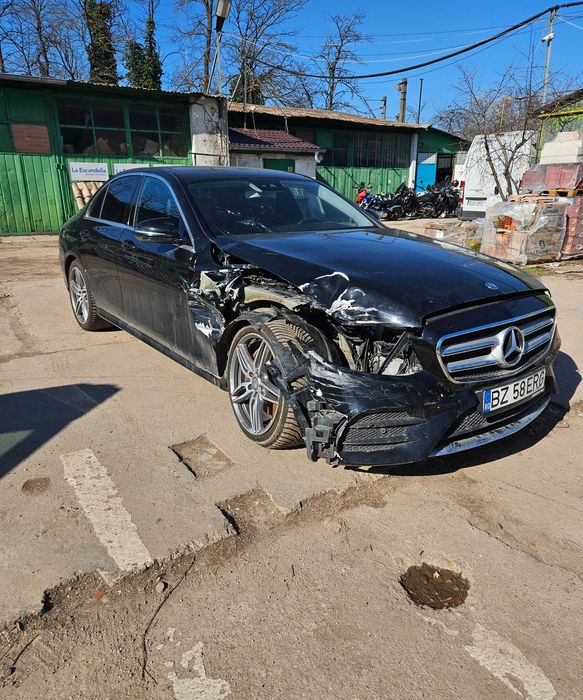 Mercedes Benz E220d 194cp Pachet AMG - Usor avariat lovit Bucuresti ...