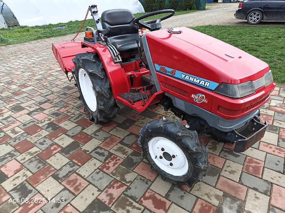 Tractoras 4x4 tractroas solar yanmar ke4 Hantesti • OLX.ro