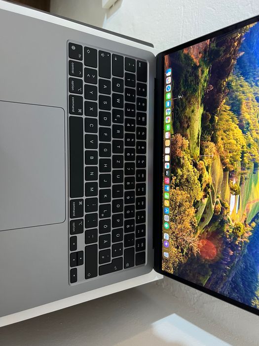 Macbook Air M2 13,6 (2022) 8-cpu 8-gpu 512gb 16gb ram гр. Шумен Тракия • OLX.bg