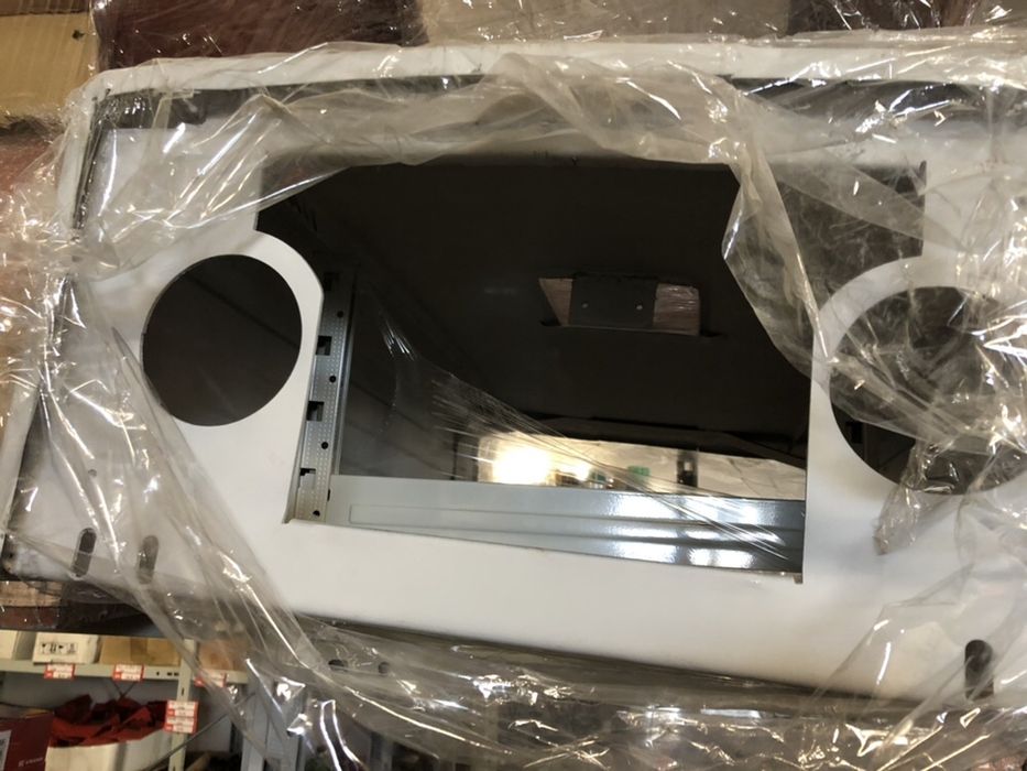 Aripi tractor capota tractor utb 445-550-640 Saliste • OLX.ro