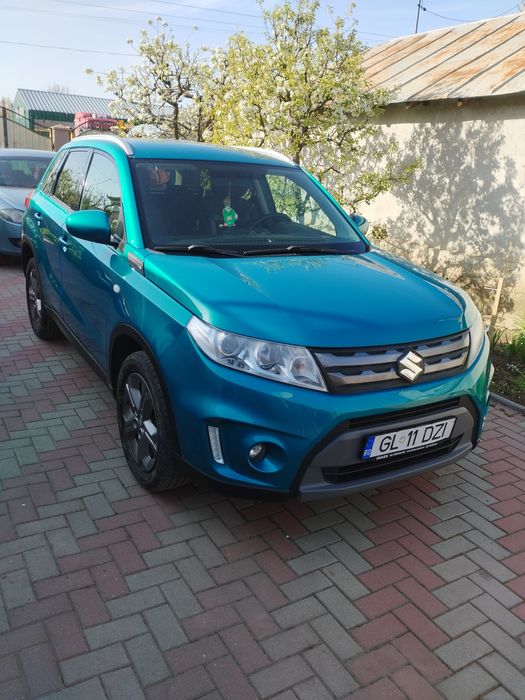 Suv Suzuki Vitara 6w passion se vinde la 12000 €negociabil inde la 120 Bucesti • OLX.ro