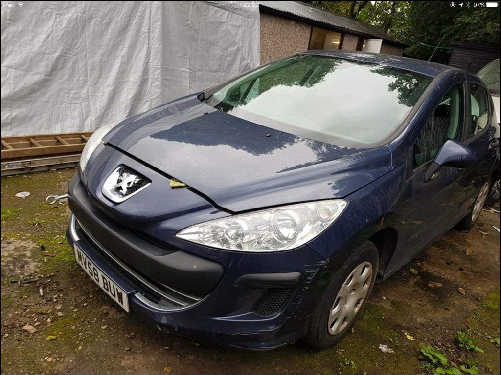 Врата Пежо 308 SW Комби СВ на части гр. Пазарджик Окръжна болница • OLX.bg