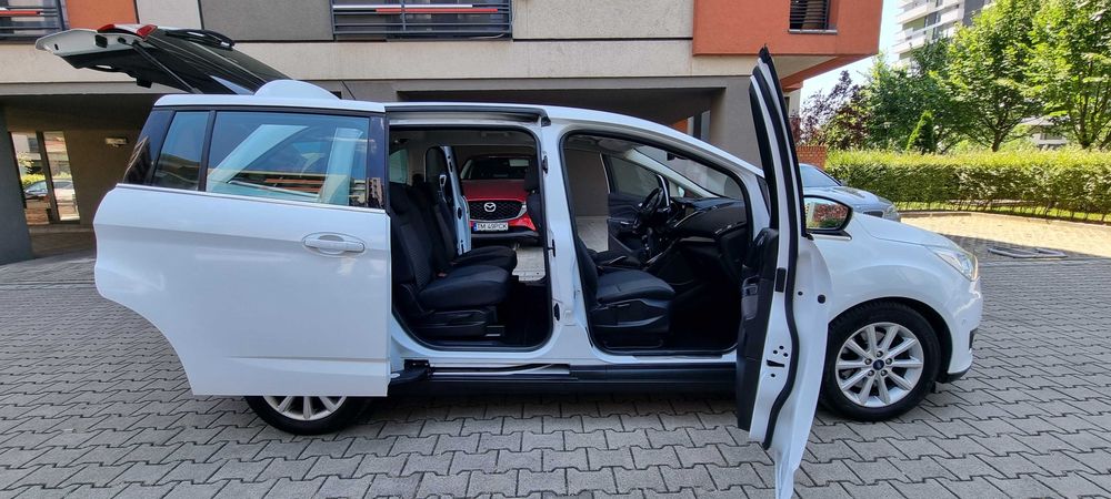 Ford Grand C-Max 7 Locuri Panoramic Navigatie Led An Fab.2017 Timisoara ...