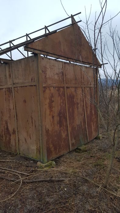 Baraca metalica din profile metalice placata cu tabla neagra de3mm Ocna ...