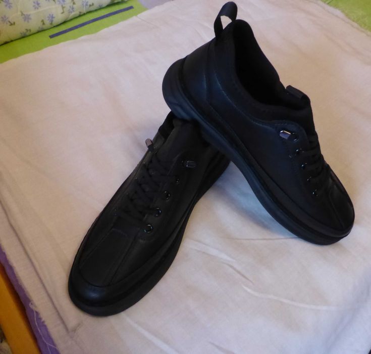 Adidasi ghete sneakers barbati Lalikaer negri masura 41 noi Bucuresti Sectorul 3 • OLX.ro