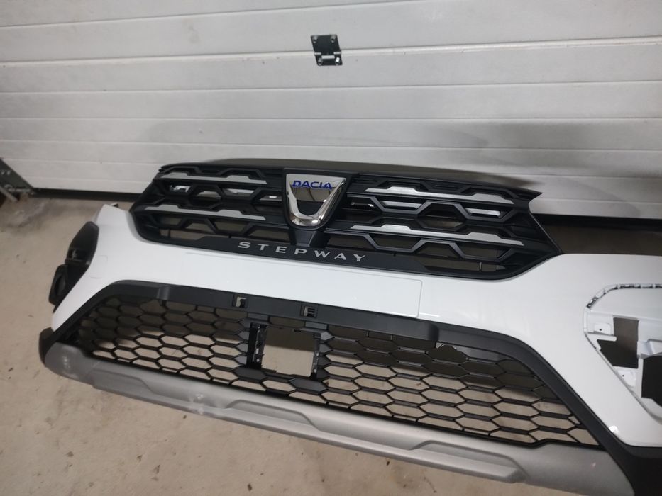 Bara fata Sandero stepway alba 2021-2022 scut bara, trager ,traversa Bascov • OLX.ro