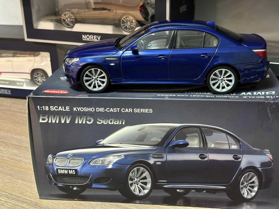 Macheta bmw m5 e60 kyosho 1:18 Floresti • OLX.ro