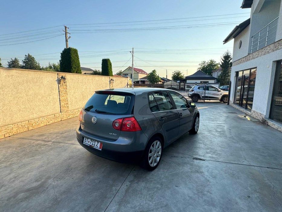 Vw Golf 5 Automat! Tecuci • OLX.ro