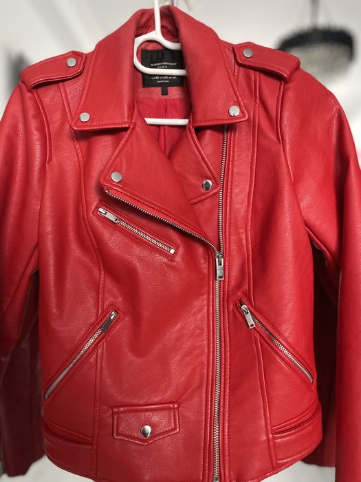 Geaca Zara Women Rosu • OLX.ro