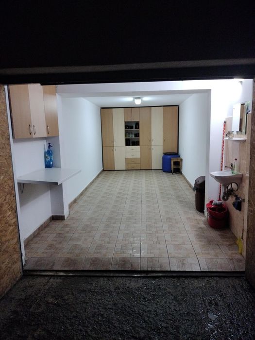 Vând garaj zona Cug iasi Iasi • OLX.ro