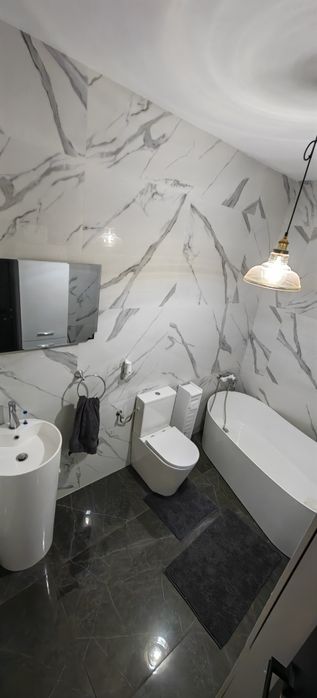 Duplex Bazos - Bazosu Nou full utilat și mobilat/move-in ready ...