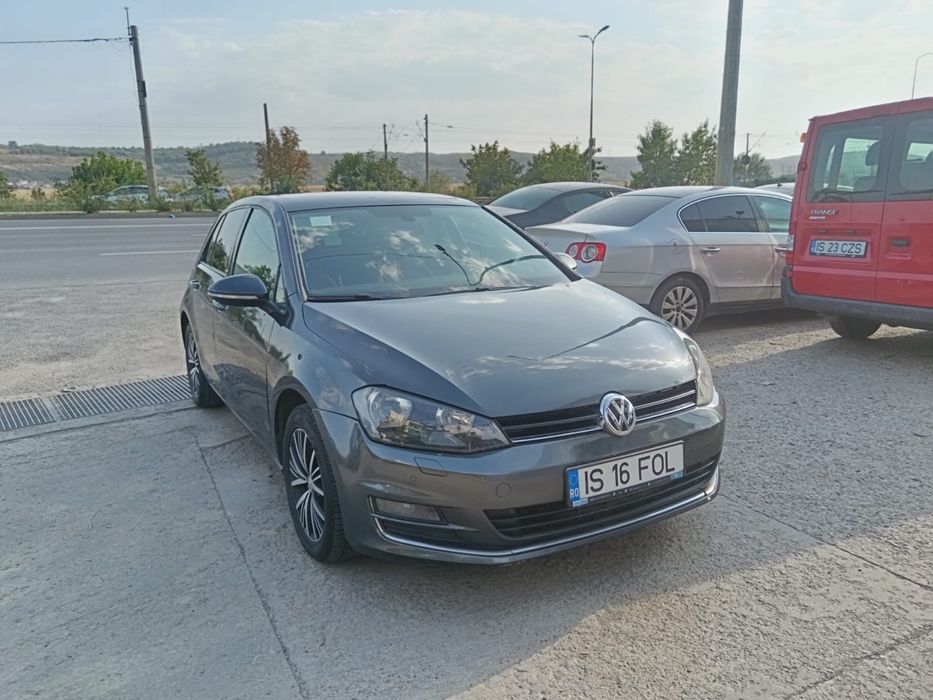 Vand Vw Golf 7 1.2 TSI 2017 Iasi • OLX.ro