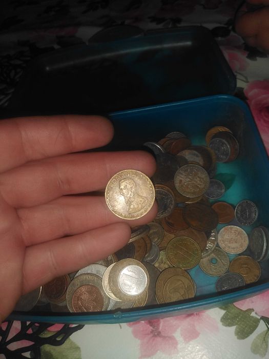 Monede vechi romanesti și straine Iasi • OLX.ro