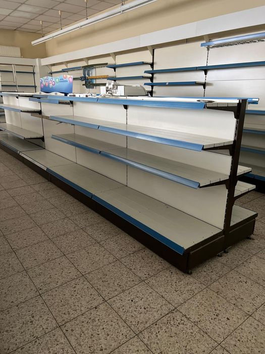 Rafturi metalice / Mobilier magazin / Rafturi perete Timisoara • OLX.ro