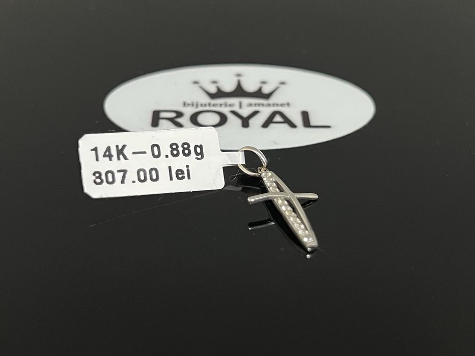 Bijuteria Royal CB : Pandant cruce aur alb 14k 0,88 grame Pitesti • OLX.ro