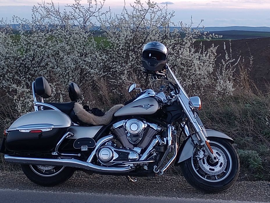 Kawasaki Vulcan Nomad 1700 Superbă!! Preț de final de sezon !! Piatra ...