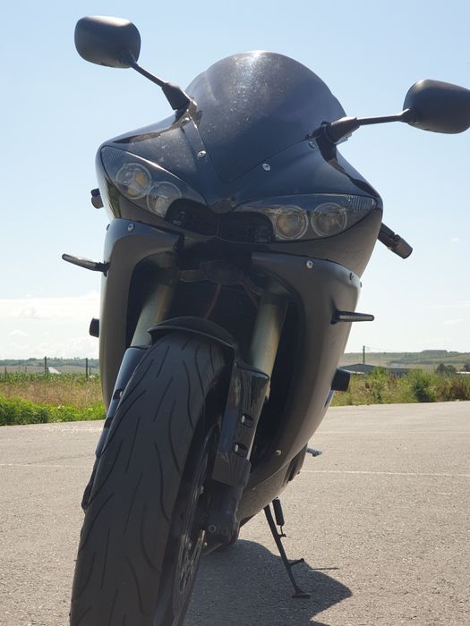Yamaha yzf R6 RJ09 Oradea • OLX.ro
