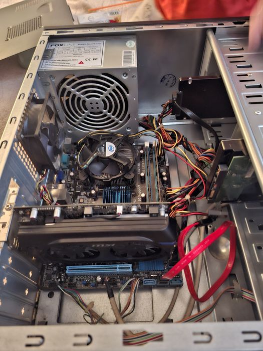 Unitate PC Monitor 75Hz Bucuresti Sectorul 1 • OLX.ro