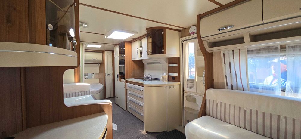 Rulota / Caravana Hobby Vip 645 an 2014 INMATRICULATA RO Arad • OLX.ro