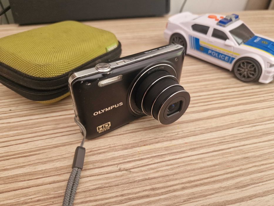 Aparat Foto OLYMPUS VG-130 14mpx cu Card si acumulator Stare perfecta ...
