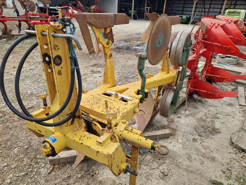 Plug reversibil Widder Wurt cu 2trupite Valcelele • OLX.ro