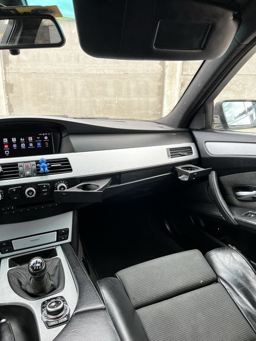 Vand bmw e60 520D facelift M pachet 2009 Calarasi • OLX.ro