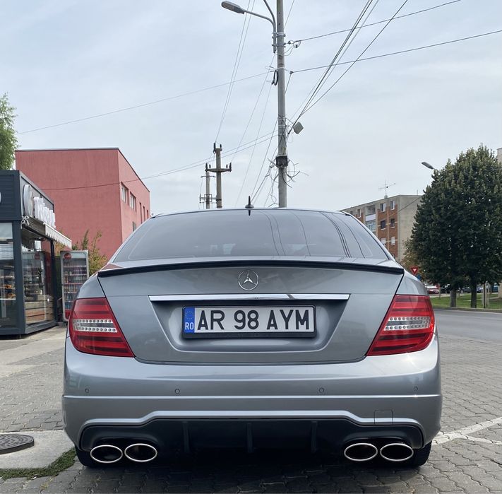 MERCEDES-BENZ C class w204 facelift amg packet Arad • OLX.ro