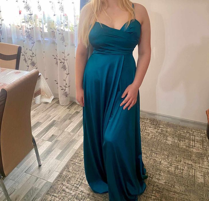 Rochie eveniment Focsani • OLX.ro