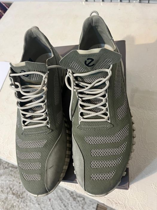 Vand papuci Ecco 44 Ipotesti • OLX.ro