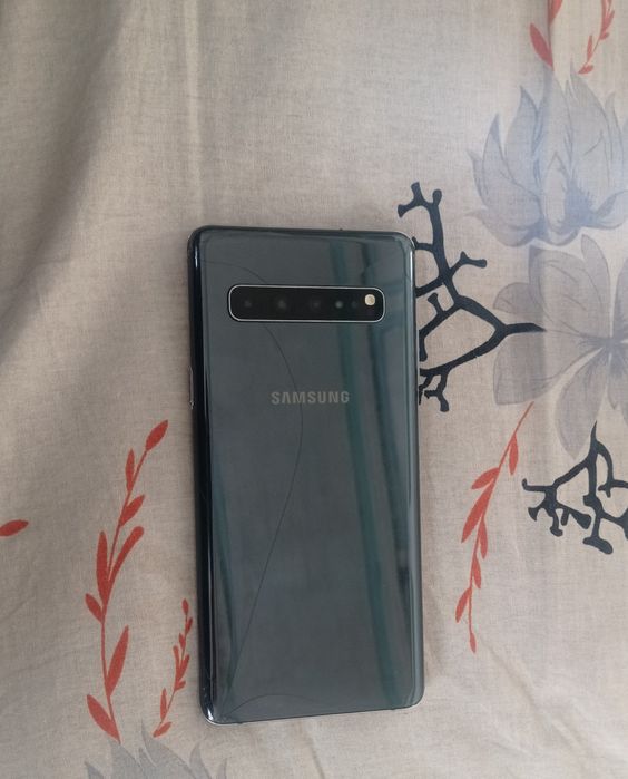 S 10+ 5g Srochna Sotiladi: 600 000 сум - Мобильные телефоны Ташкент на Olx