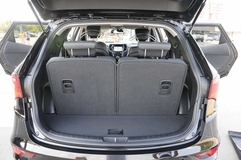 HYUNDAI Santa Fe 4WD anul 2016 MODEL CU 7 LOCURI Braila • OLX.ro