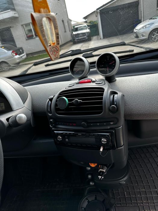 Vand Smart ForTwo 450 Tunari • OLX.ro