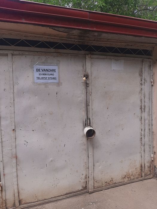 Vând garaj Aleea Parc Barlad • OLX.ro