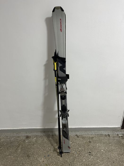 Vand Schiuri 160m Mamaia-Sat • OLX.ro