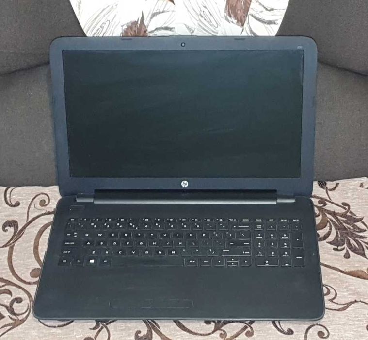 Laptop HP TPN-C125 - I3 - 1 TB - 4 GB RAM Windows 11 (NU Sony,Dell ...