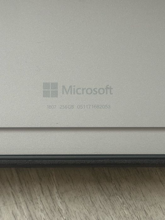 Microsoft Surface Pro 5 LTE (Model 1807) – i5 / 8GB RAM / 256GB SSD ...