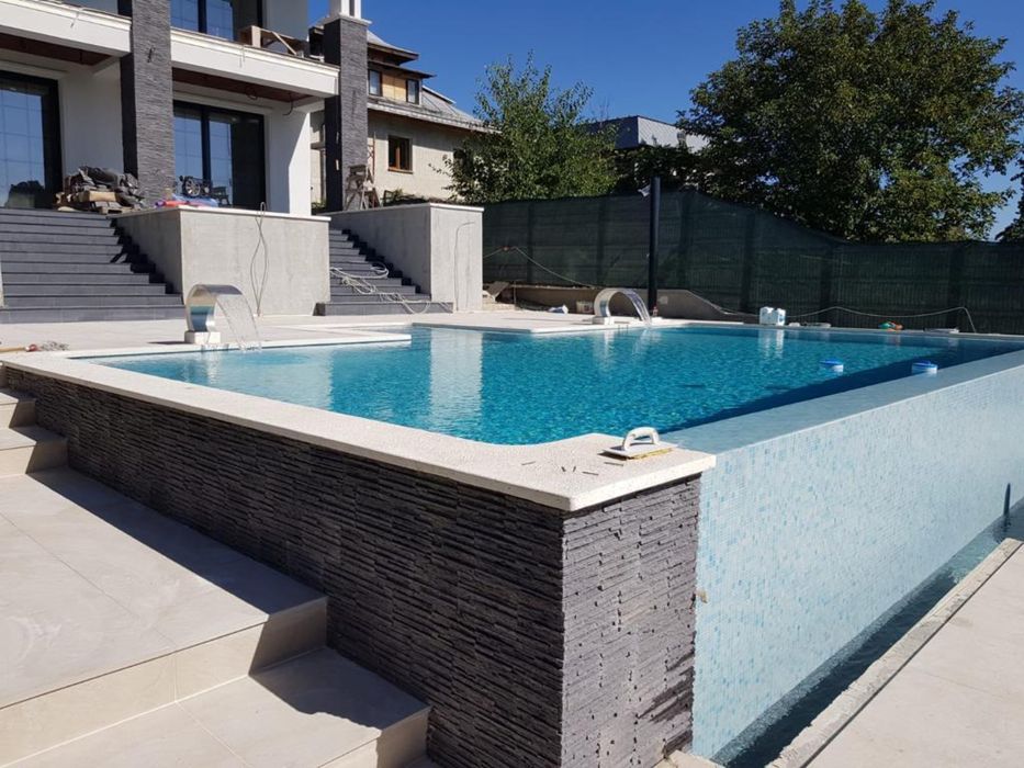 Constructi piscine !! Renovari picine , intretinere piscine Iasi • OLX.ro