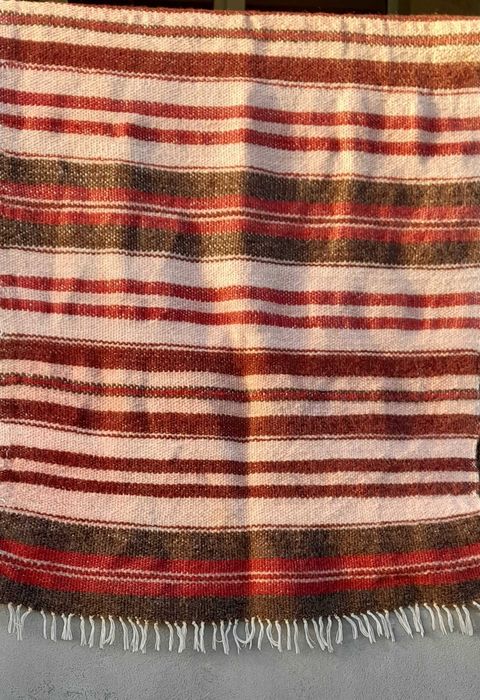 Patura/covor lână lucrat manual . Traditional . Targu Lapus • OLX.ro