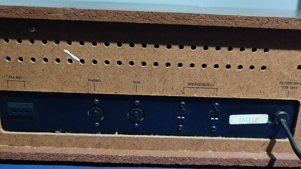 AIMOR GSC-210 Stereo Receiver vintage cu casetofon și radio Sebis • OLX.ro