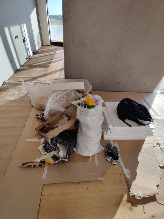 Transport moloz Debarasare mobila veche Evacuare moloz Car moloz ...