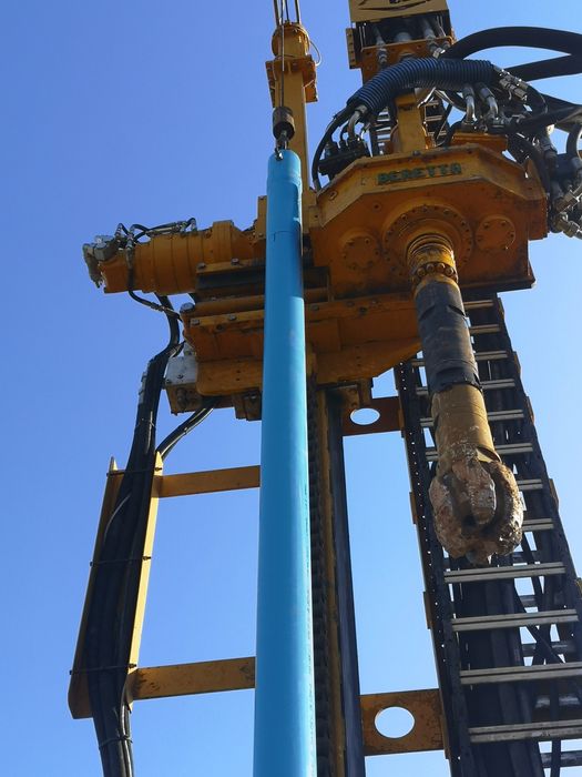 Foraj puturi apa de la 80E/ml. Oferta: o denisipare GRATIS Slobozia ...