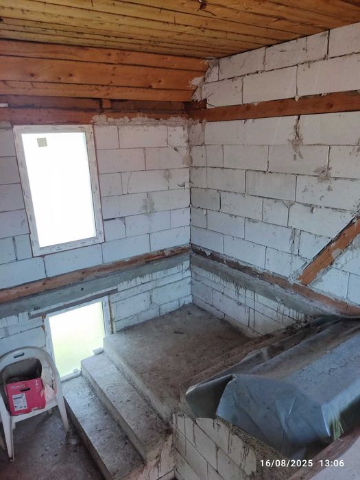 Casa cu teren de vânzare jud. Suceava Frumosu • OLX.ro