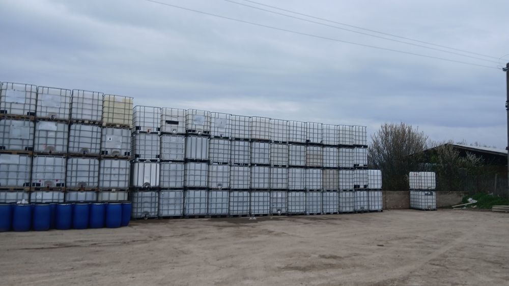 Butoi 1000 l plastic Targu-Mures • OLX.ro