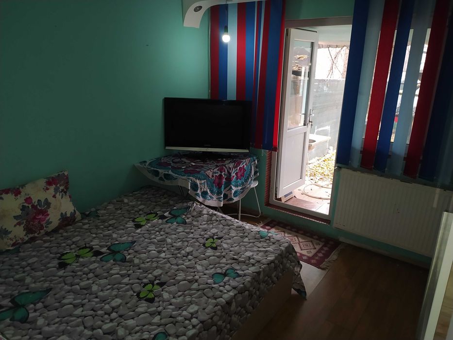 Inchiriez camera Galati • OLX.ro